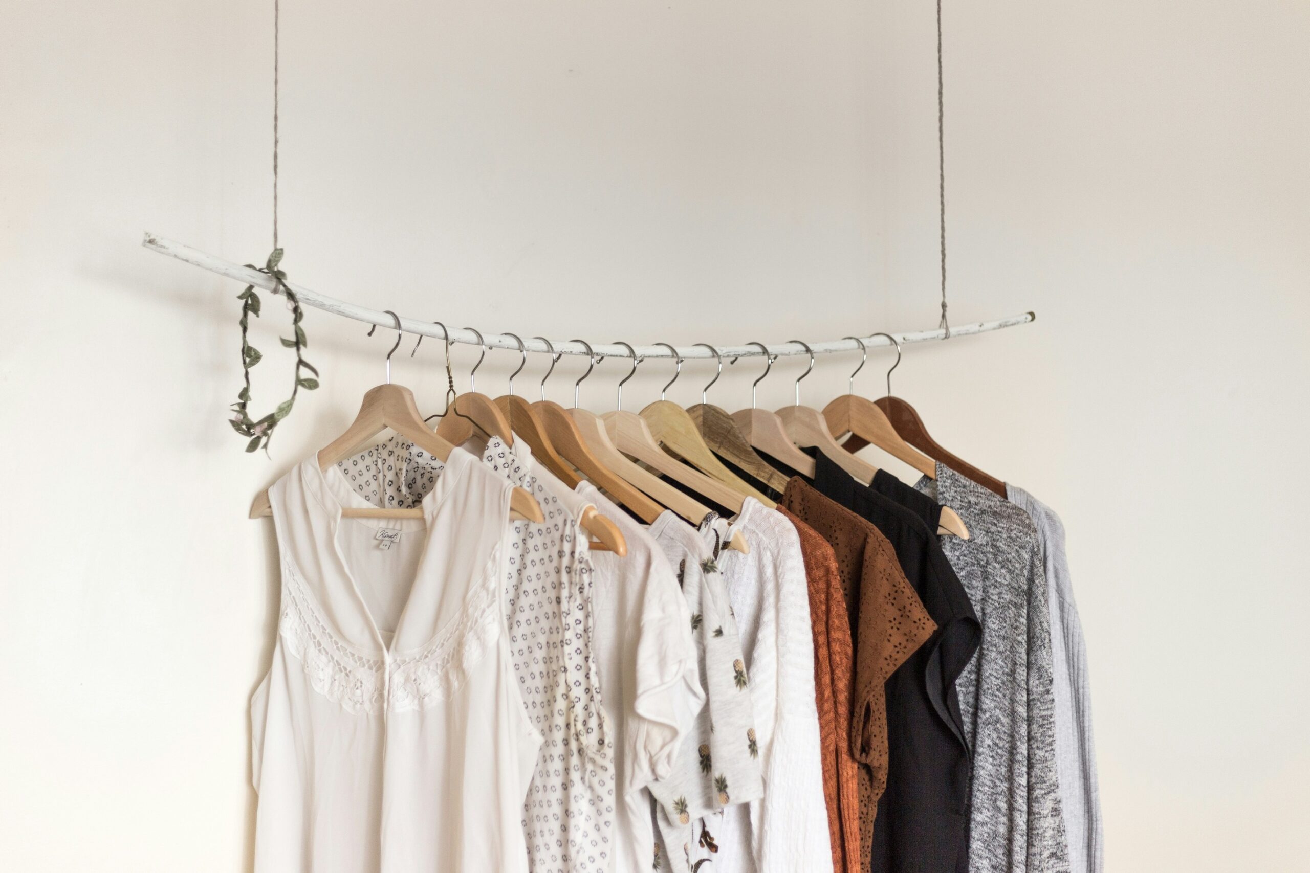Wearing Earthy Brown Dresses for a Grounded Look - Megri Blog: Latest ...