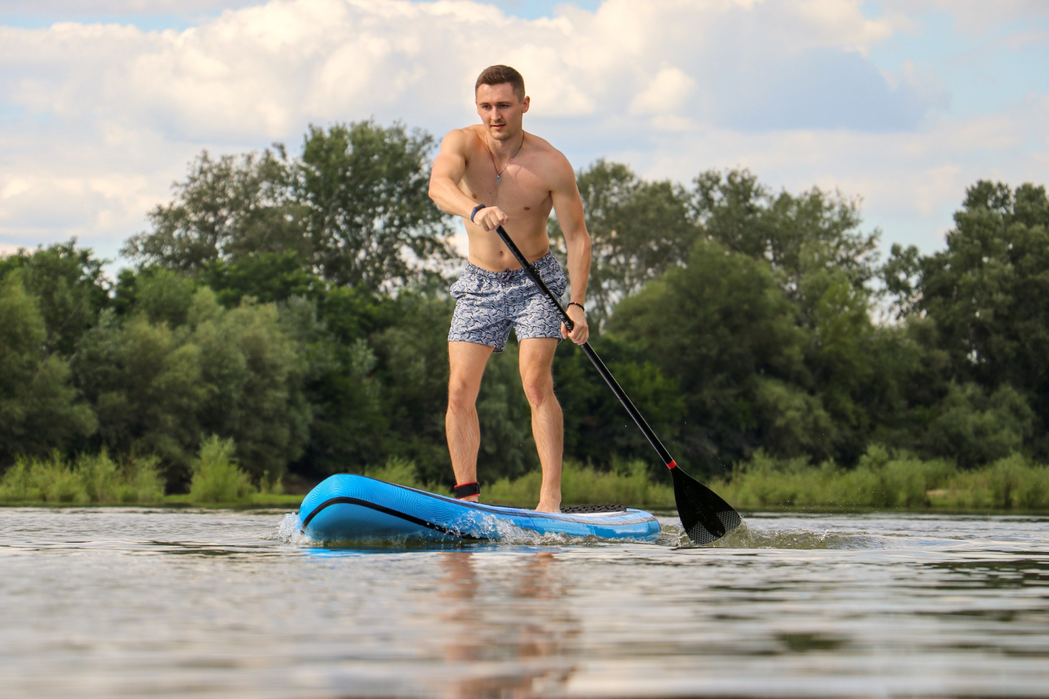 How to Master Paddleboarding Techniques Quickly While On Vacation