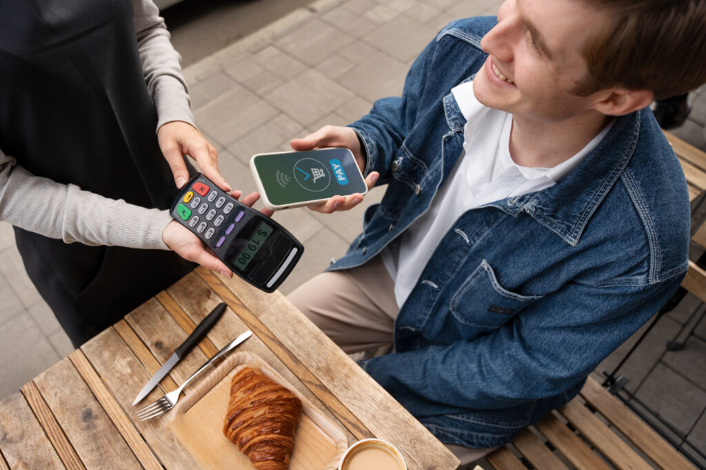 Why Switching to a Portable EFTPOS Machine Can Improve Customer Experience
